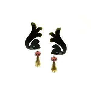 GISSA BICALHO Acrylic Handmade Earring Rosebush Burgundy - Black