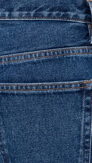 FRAME The Low Bow Jeans