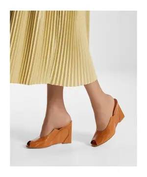 Fendi Beige Hagfish Leather Sandals