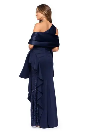 XSCAPE EVENINGS Satin Shawl