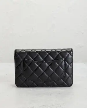FWRD RENEW Chanel Lambskin Classic Wallet On Chain