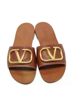 Valentino Garavani Vlogo Leather Sandals