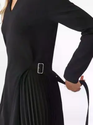 MEIMEIJ Pleated V-neck Midi Dress