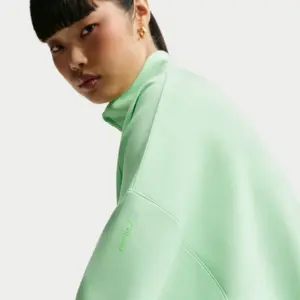 Nike 24.7 Impossiblysoft Dri-fit Oversized 1/2-zip Top