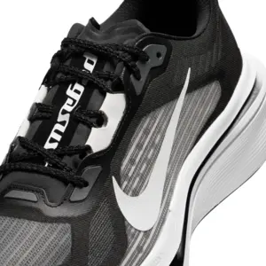 Nike Pegasus Plus 2 Road Running Shoes