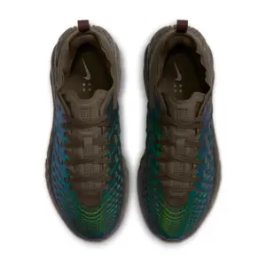 Nike Ava Edge Se Shoes