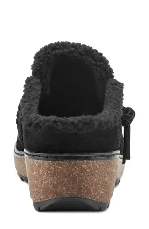 Earth Kattia Leather Clog With Faux Fur Trim - Blk01