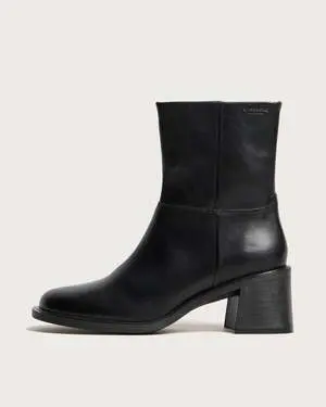 VAGABOND SHOEMAKERS Vega Ankle Boots - Black