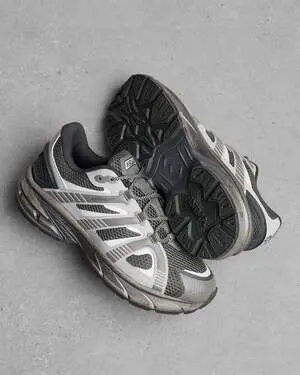 ANIMA Atomic Sneakers