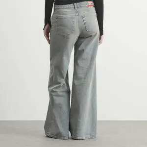 DIESEL® 1978 D-akemi Wide Leg Jeans