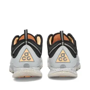 Nike Air Nasu 2 Shoes