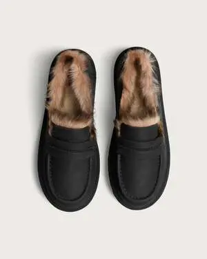 UGG Ellis Nubuck Loafer