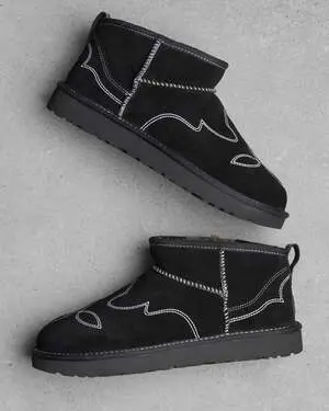 UGG Classic Ultra Mini Western Boot
