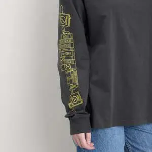 DAMSON MADDER The Reader Long Sleeve T-shirt