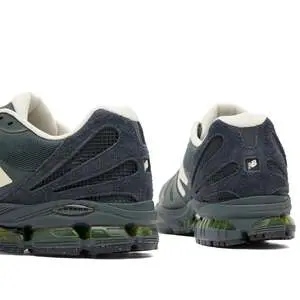 NEW BALANCE X Stone Island 1890 Sneakers