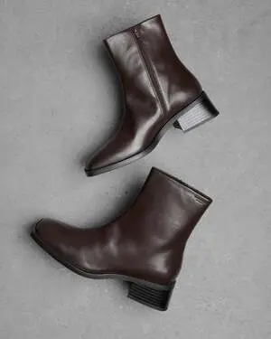 VAGABOND SHOEMAKERS Blanca Leather Ankle Boot