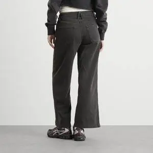 Good American Jeanius Crop Good Skate Sweatpants