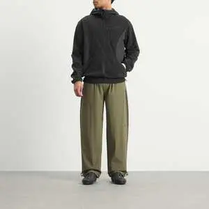 MELLOW CLO Canopy Fleece Jacket - Black