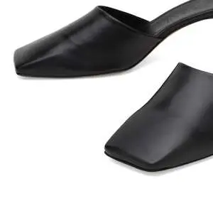 AeydĒ Blithe Square Toe Mules