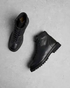 COMMON PROJECTS Leather Hiker Boot
