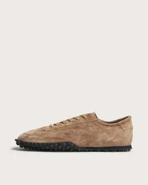 COMMON PROJECTS Minimal Runner Seventy Suede Sneakers - Tan