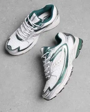 Saucony Ride 1 Sneakers