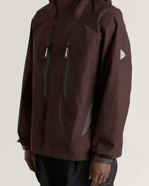 AND WANDER 2.5l Hiker Rain Jacket