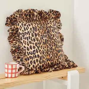 DAMSON MADDER Ruffle Square Cushion