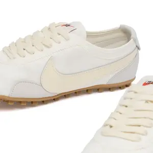Nike Moon Shoe Og Sneakers - White/pearl/brown