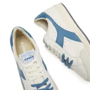 DIADORA Prestige Used Sneakers
