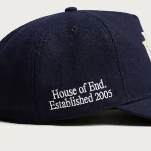 END. Monogram Hitch Lc Cap