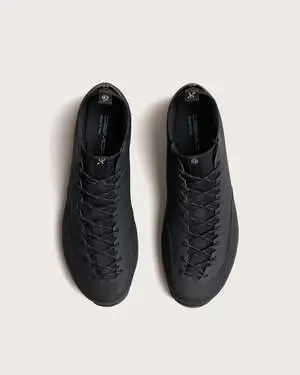 HOUDINI SPORTSWEAR X Demon Silvestre Approach Shoe