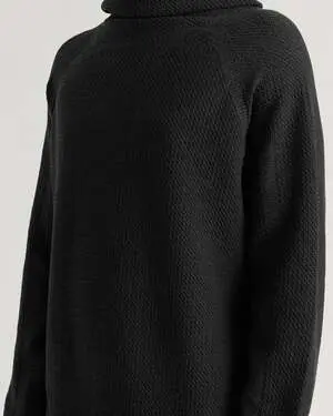 GOLDWIN 0 Perforated Wholegarment Knit Top