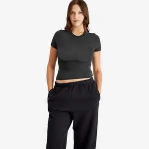 SKIMS Fits Everybody T-shirt