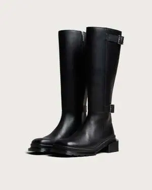 Dr. Martens Maybole Hi Boots