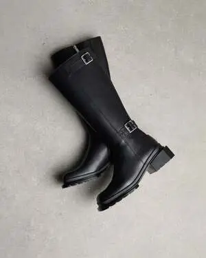 Dr. Martens Maybole Hi Boots