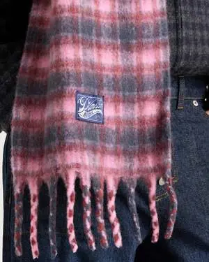 DAMSON MADDER Brushed Fluffy Scarf