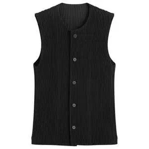 Issey Miyake Kersey Pleats Vest - Black