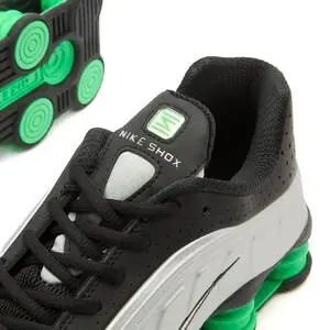 Nike Shox R4 Sneakers