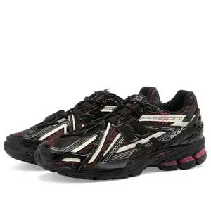 NEW BALANCE 1906a Sneakers