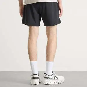 On 5" Performance Shorts