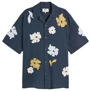 WAX LONDON Didcot Flower Applique Vacation Shirt - Navy/multi