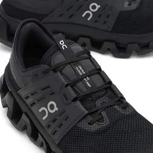 On Cloudswift Amp Sneakers
