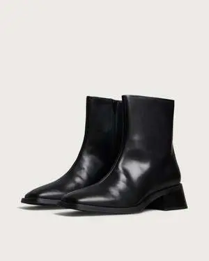 VAGABOND SHOEMAKERS Blanca Leather Ankle Boot