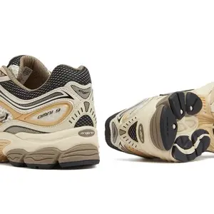 Saucony Progrid Omni 9 Sneakers - Gold
