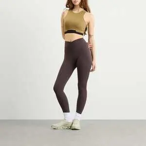 On Train 2-in-1 Crop T-shirt