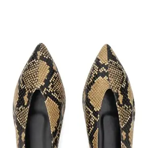 AeydĒ Moa Snake Print Pointed Toe Flats Shoes
