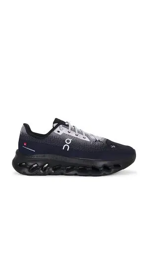On Cloudtilt In Navy - Platinum & Midnight