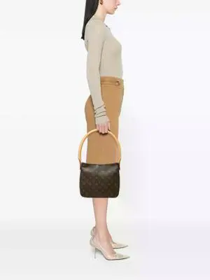 LOUIS VUITTON 2002 Monogram Looping Mm Shoulder Bag