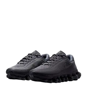 Nike Liquid Max Aw Sneakers - Black